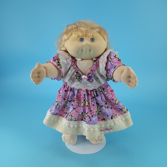 Hasbro | Toys | Hasbro 992 Limited Edition Cabbage Patch Kids Zora Mae ...